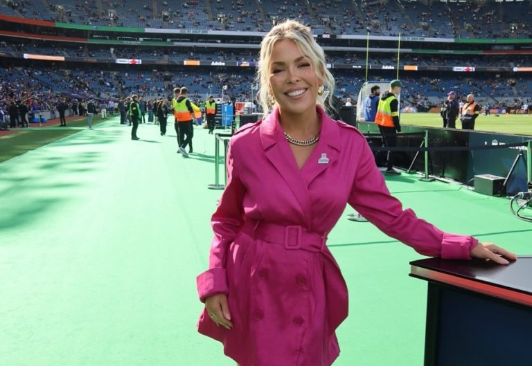 List of all female NFL Network hosts - StreamDiag