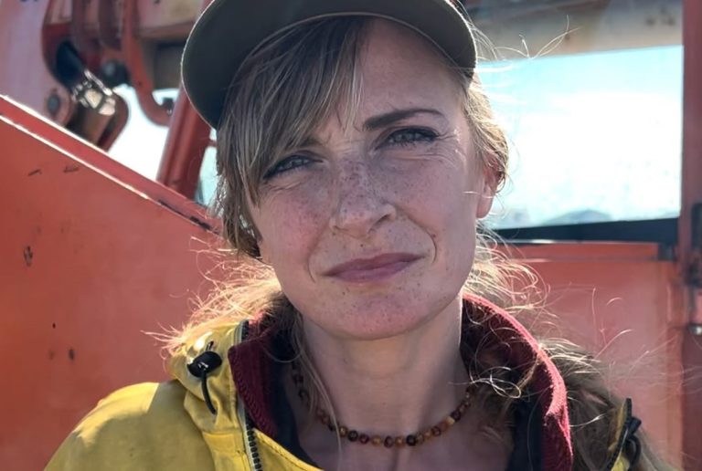 Here's what happened to Emily Riedel on Bering Sea Gold - StreamDiag