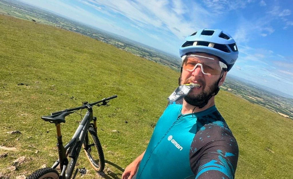 List of GMBN presenters with their profiles - StreamDiag