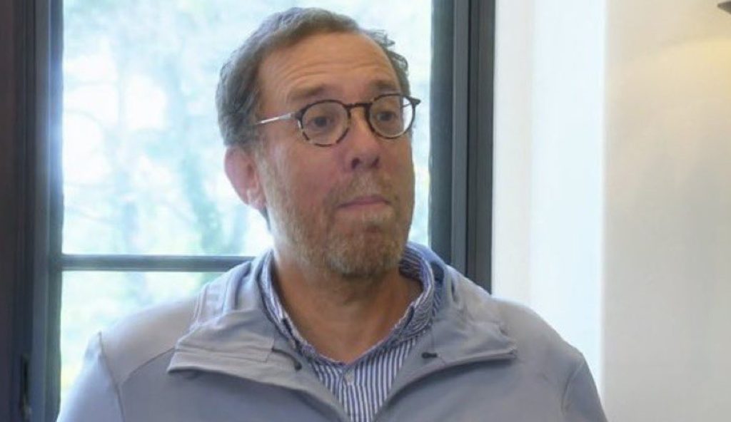 Rob Minkoff's Net Worth and Earnings as a Character Animator for Disney ...