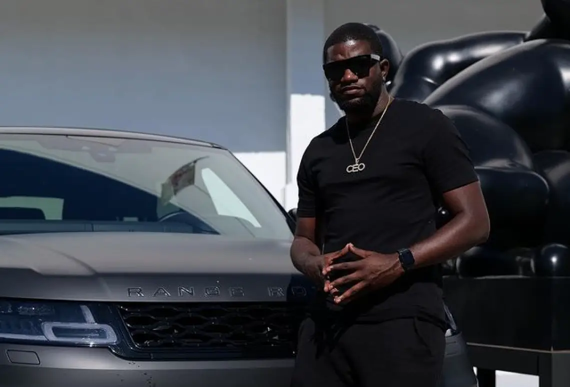 Get to know your Fresh and Fit Podcast hosts better - StreamDiag